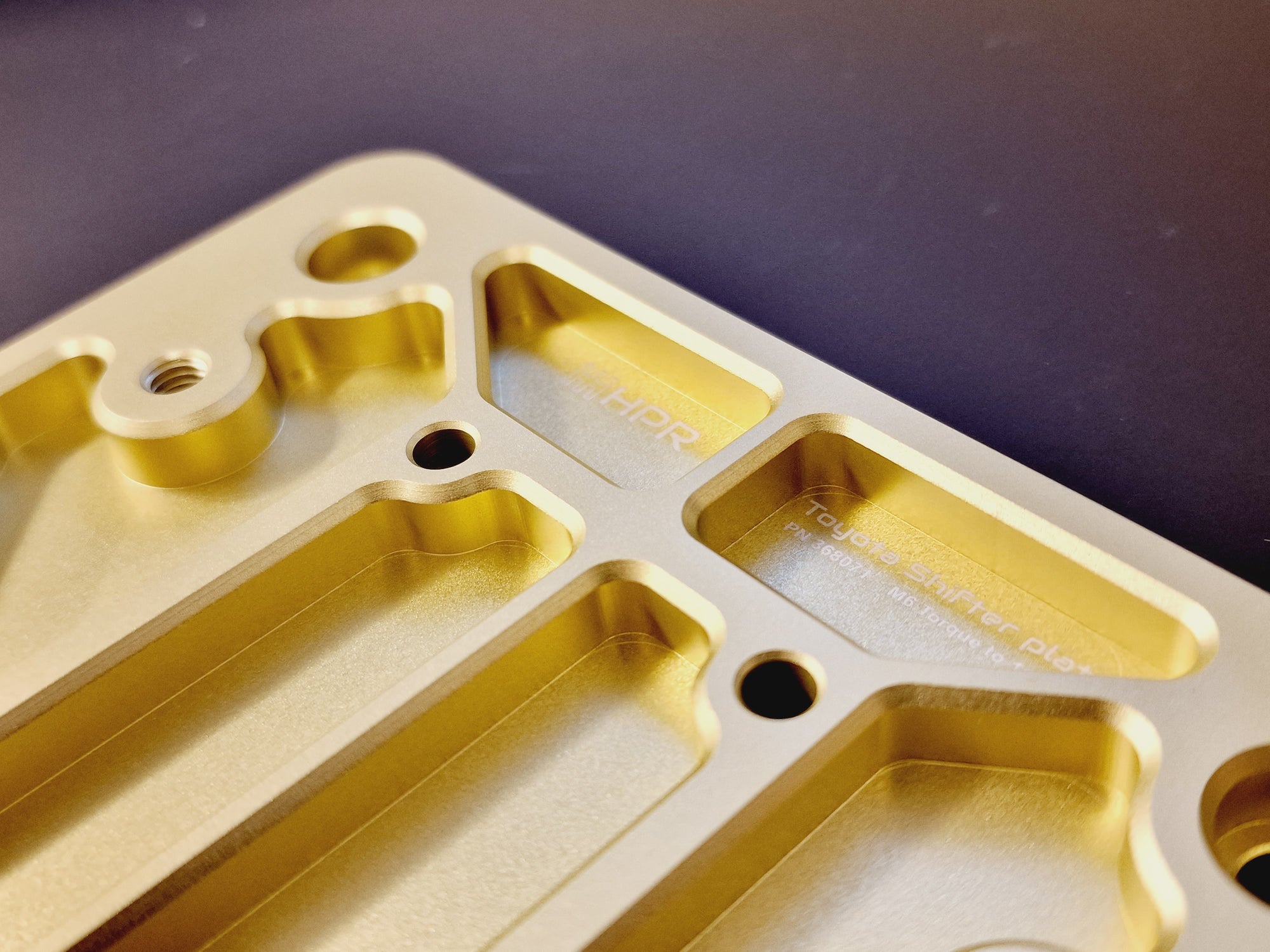 Toyota chassis manual shifter plate